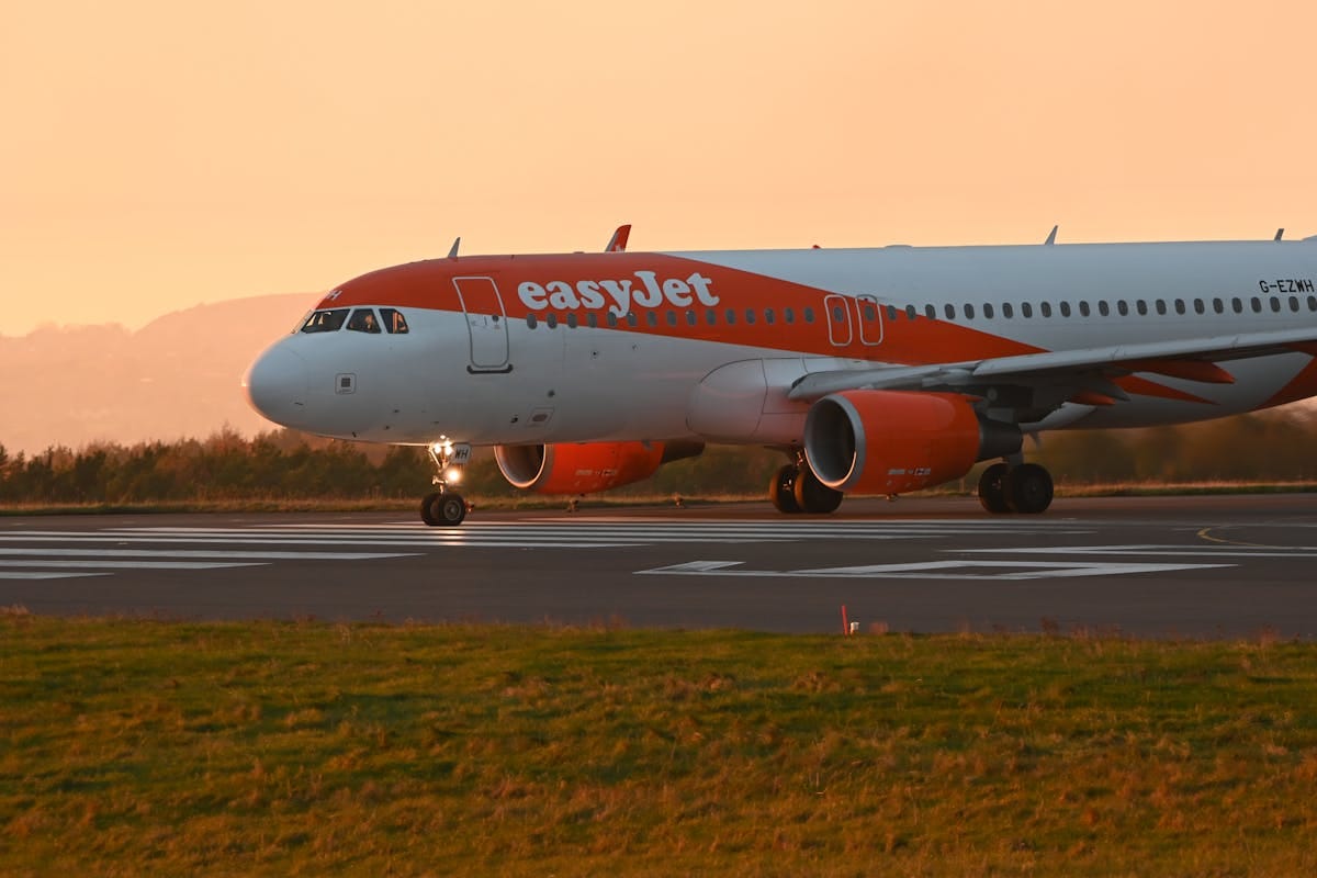 How Far in Advance to Book easyJet Flights